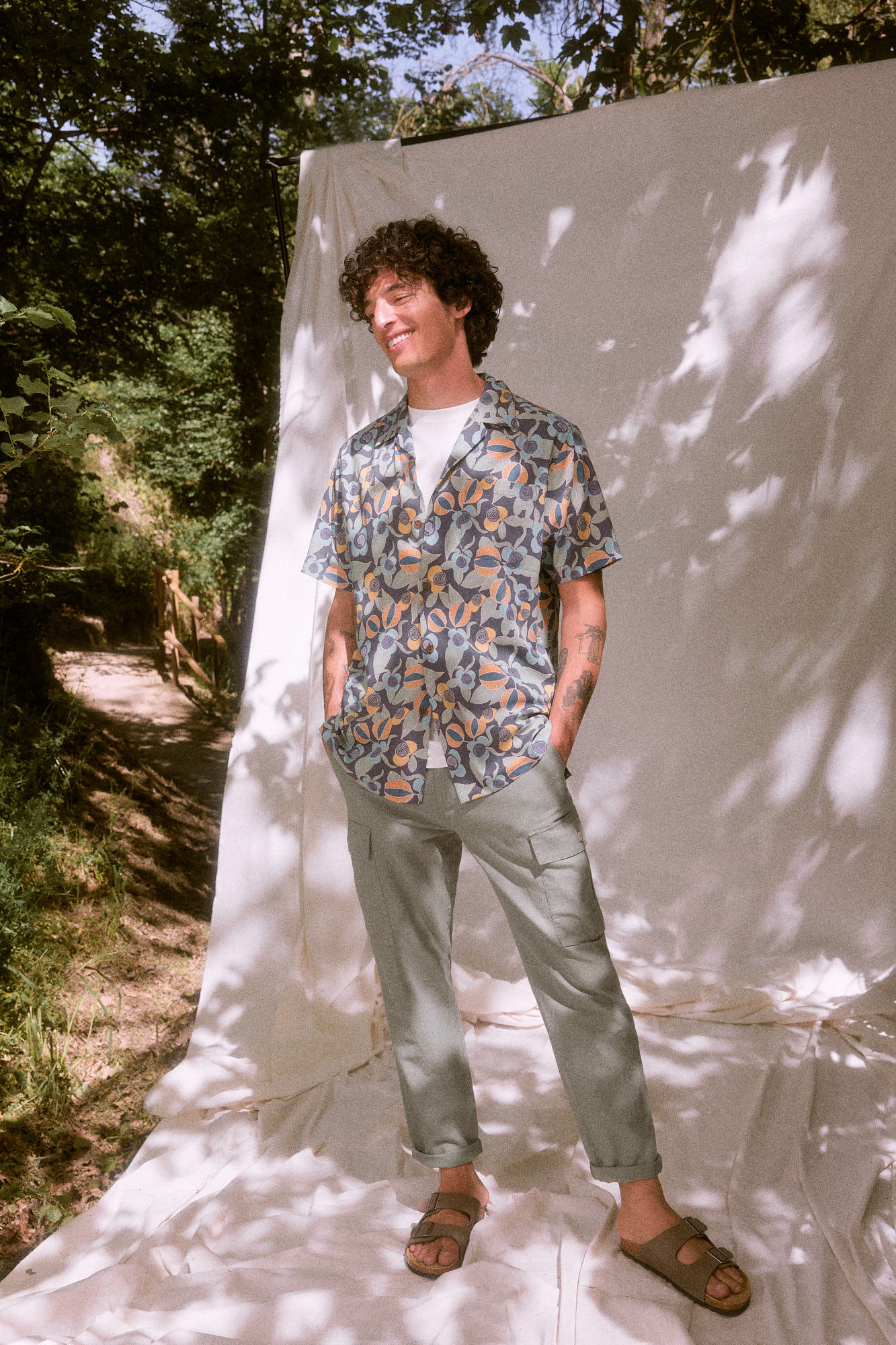 Camisa de manga corta estampado "Roots Studio" | Camisas de hombre ...